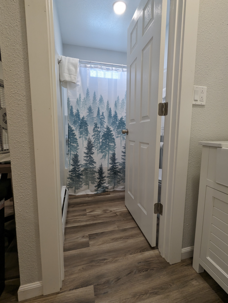 Double Deluxe Room | Snowy Mountain Inn